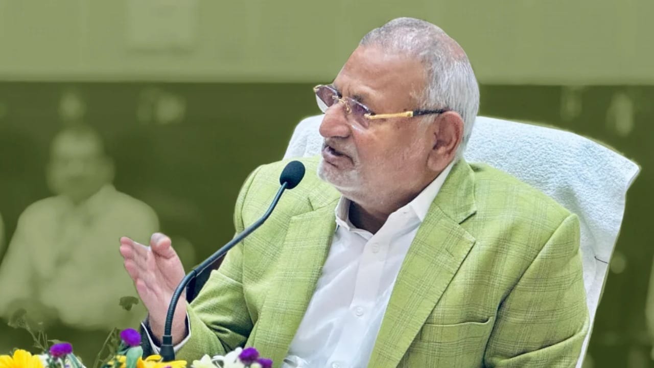 कृषी मंत्री माणिकराव कोकाटेंची आमदारकी धोक्यात, कोर्टाने सुनावली 2 ...