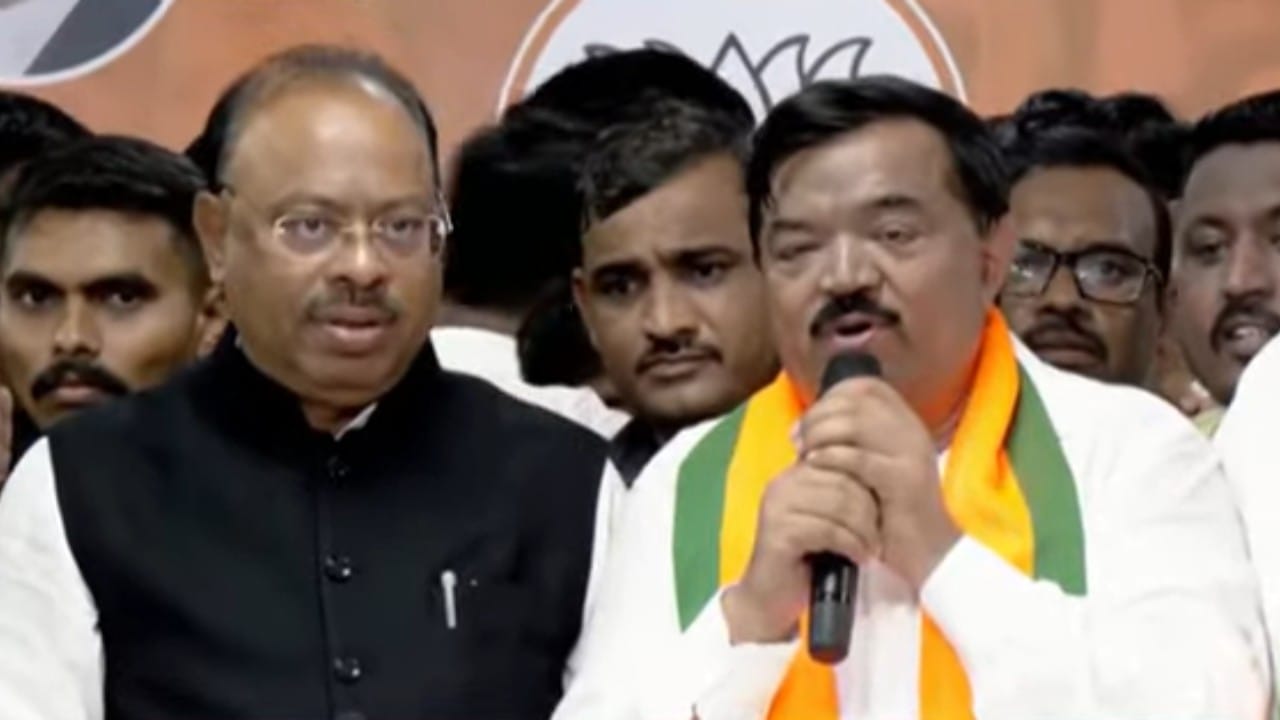 नाशिकचे राजकारण बदलणार, सुधाकर बडगुजर यांचा भाजपमध्ये प्रवेश - Marathi ...