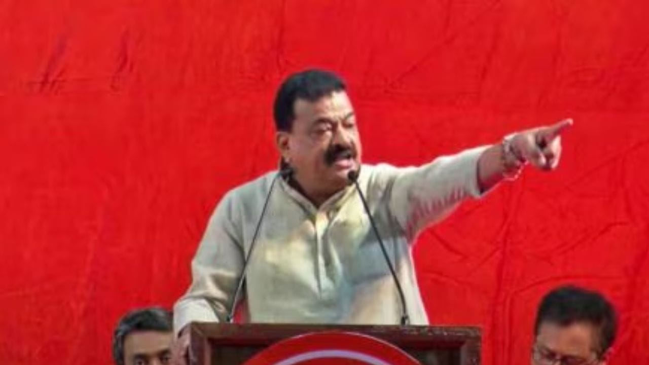 Bhaskar Jadhav : लोक फुटत असताना नेत्यांना पत्ता कसा लागत नाही? भास्कर जाधवांची 'बडव्यां'वर टीका ...