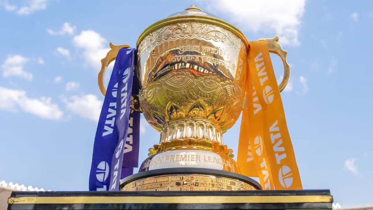 IPL Final 2025 : IPL ट्रॉफीवर संस्कृतमध्ये लिहिलेल्या त्या वाक्याचा ...