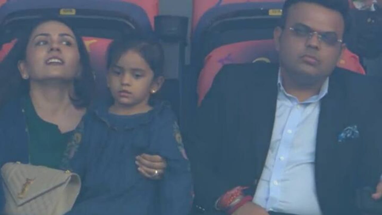 आयसीसी अध्यक्ष जय शाह IPL 2025 Final साठी सपत्निक हजर, कोण आहेत रिशीता पटेल? - Marathi News ...