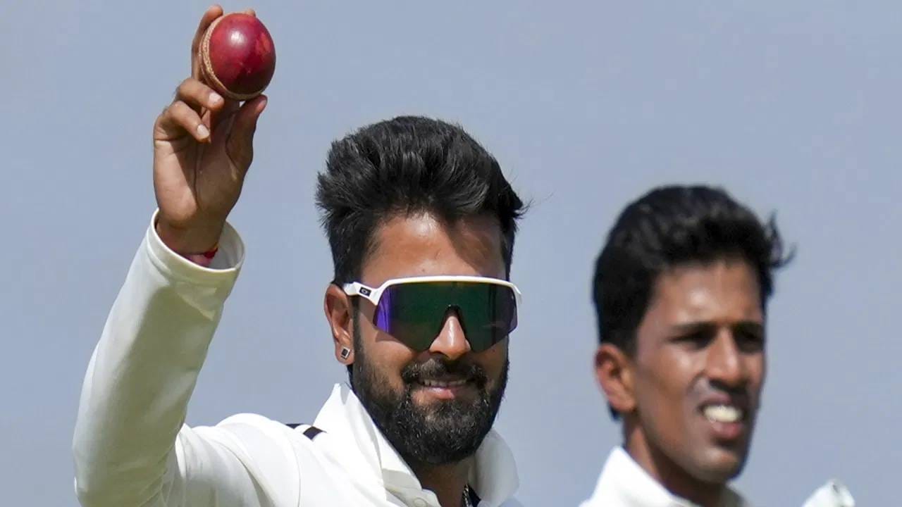 Duleep Trophy 2025 Final: वडिलांच्या एका चिठ्ठीने सारांश जैनचं आयुष्य ...