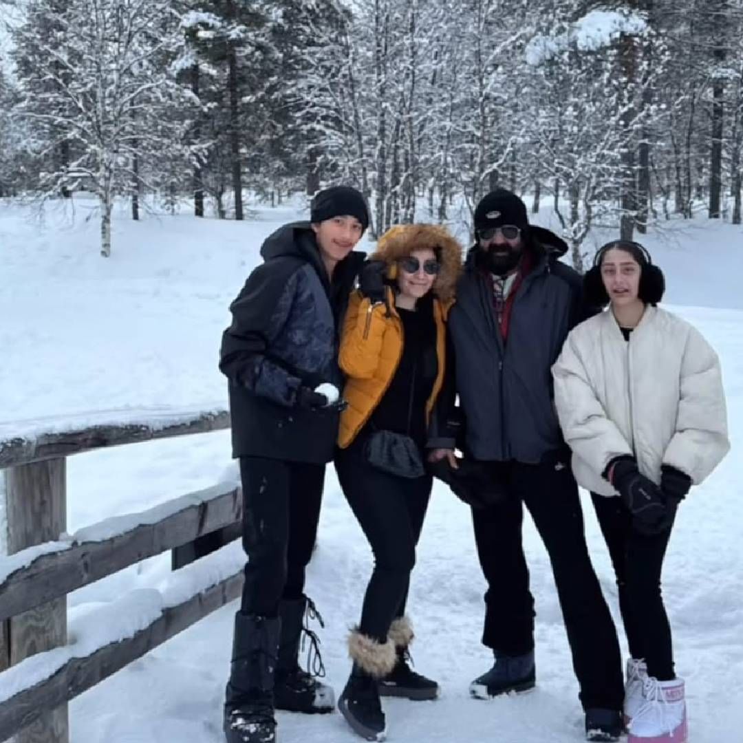 आजी नरगिस यांची कार्बन कॉपी आहे संजय दत्तची लेक; अभिनेत्याने पोस्ट केले ...