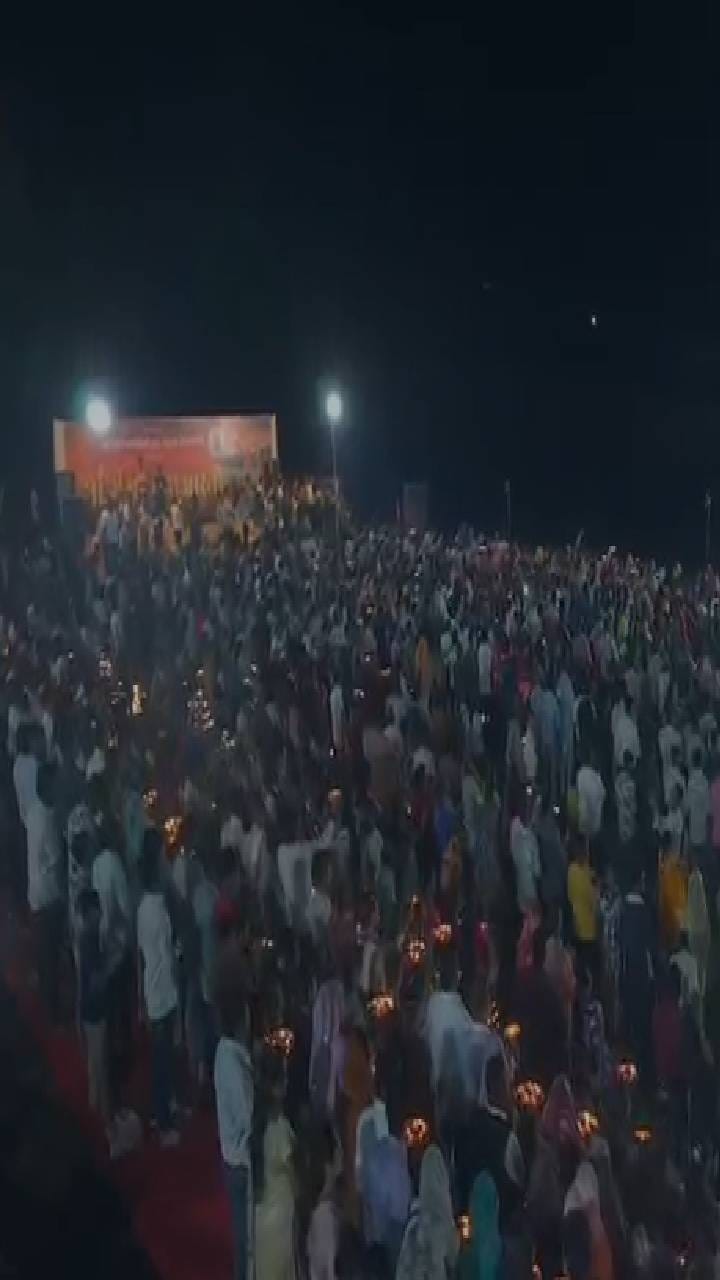 महाराष्ट्र-MP सीमेवरून वाहणाऱ्या वाघ नदीवर कोरणी घाट येथे गंगा महाआरती ...
