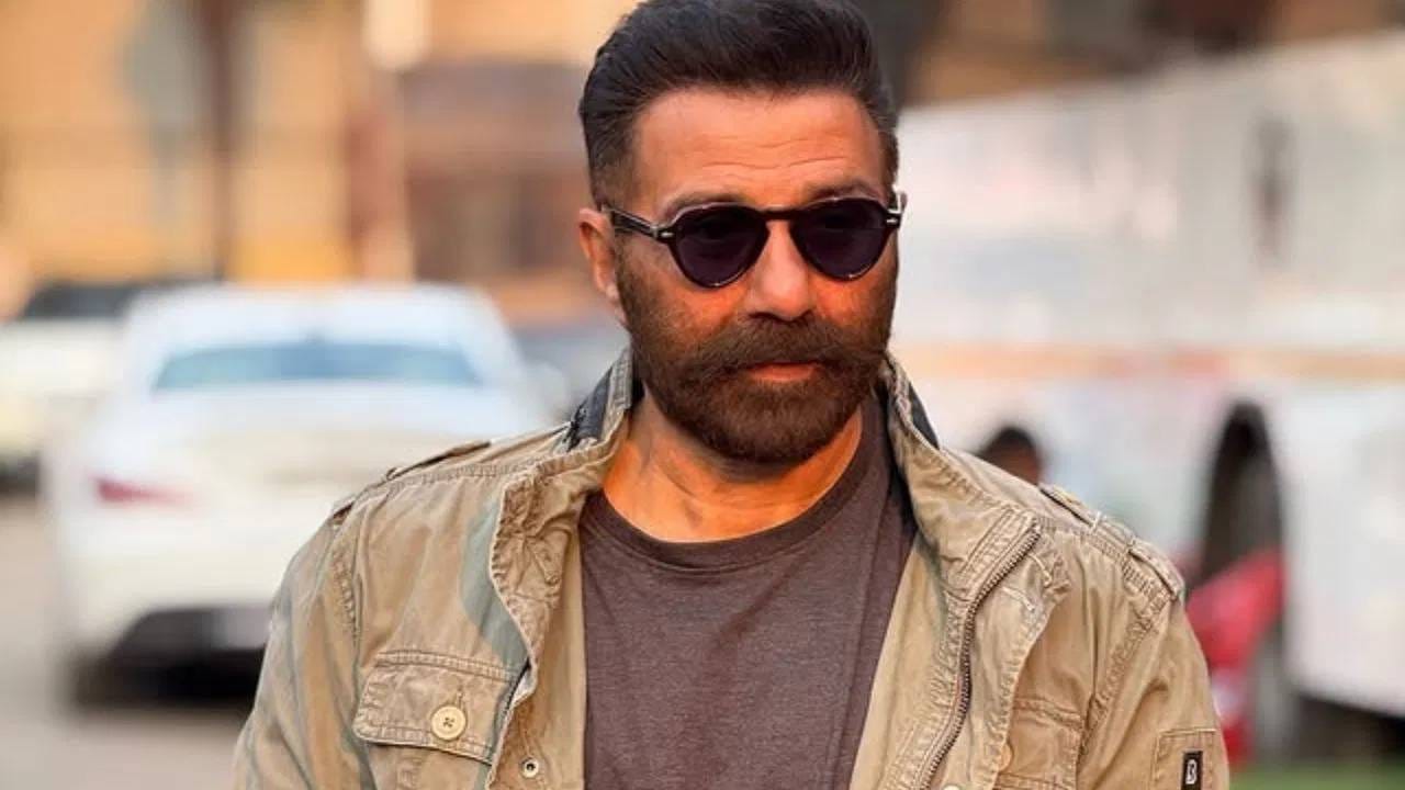 Sunny Deol Affair : विवाहित असूनही सनी देओल बॉलिवूडमधल्या एका मोठ्या ...