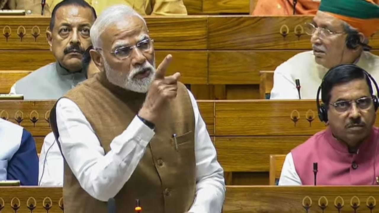 'जे लोक स्वत:ला राजा मानायचे ते आज..., ' मोदी यांची काँग्रेसवर नाव न ...