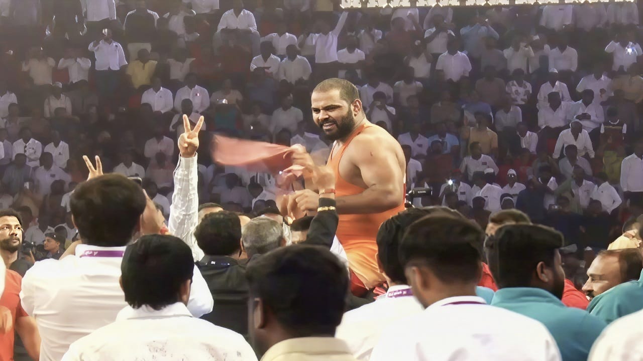 Maharashtra Kesari : हर्षवर्धन सदगीर डबल महाराष्ट्र केसरी, फायनलमध्ये ...