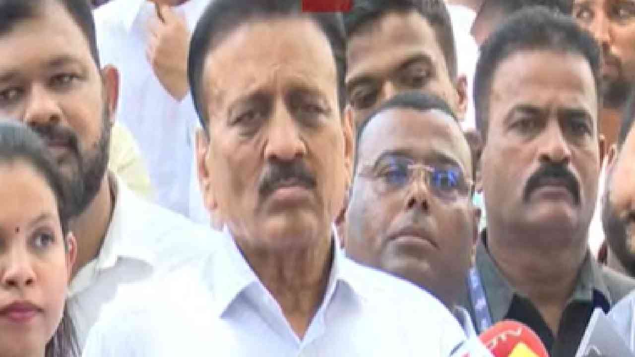 Girish Mahajan : मुंबई महापालिकेतील नगरेसवकांबद्दल भाजप नेते गिरीश ...